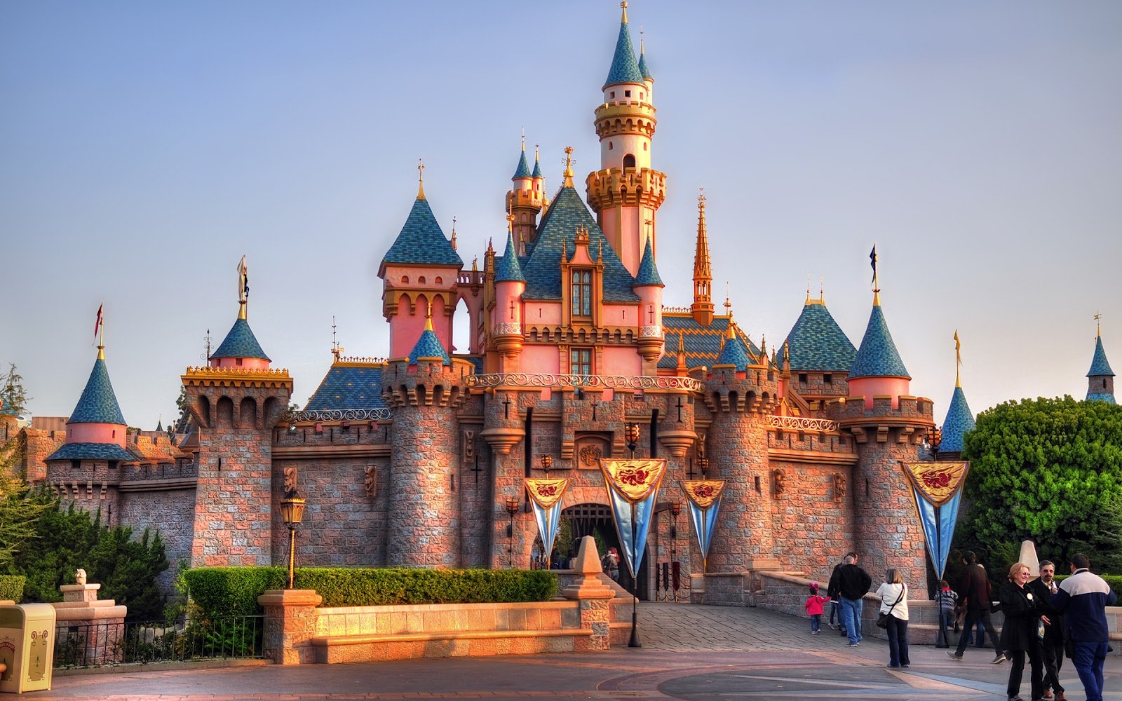 Riyadh Season 2023 Welcomes Disney Castle to Saudi Arabia for the First ...