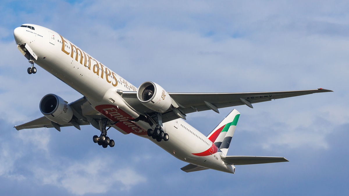 Emirates Warns Travellers to Arrive Early as Dubai Airport Gets Busier ...