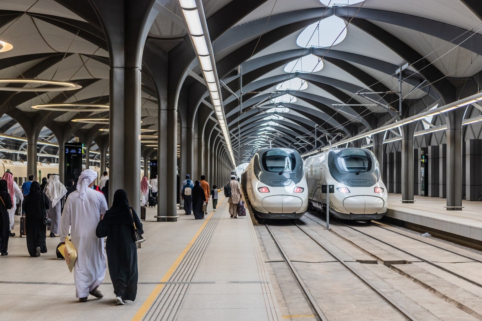 Saudi Arabia Orders 20 New High-Speed Trains for Haramain Railway